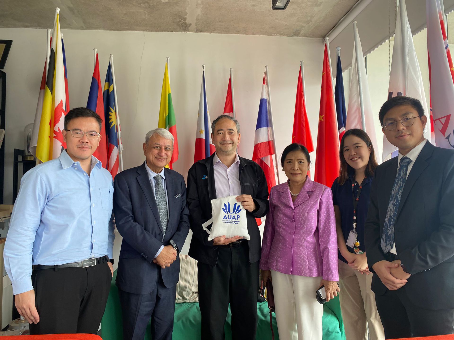 Contents Home | AUAP